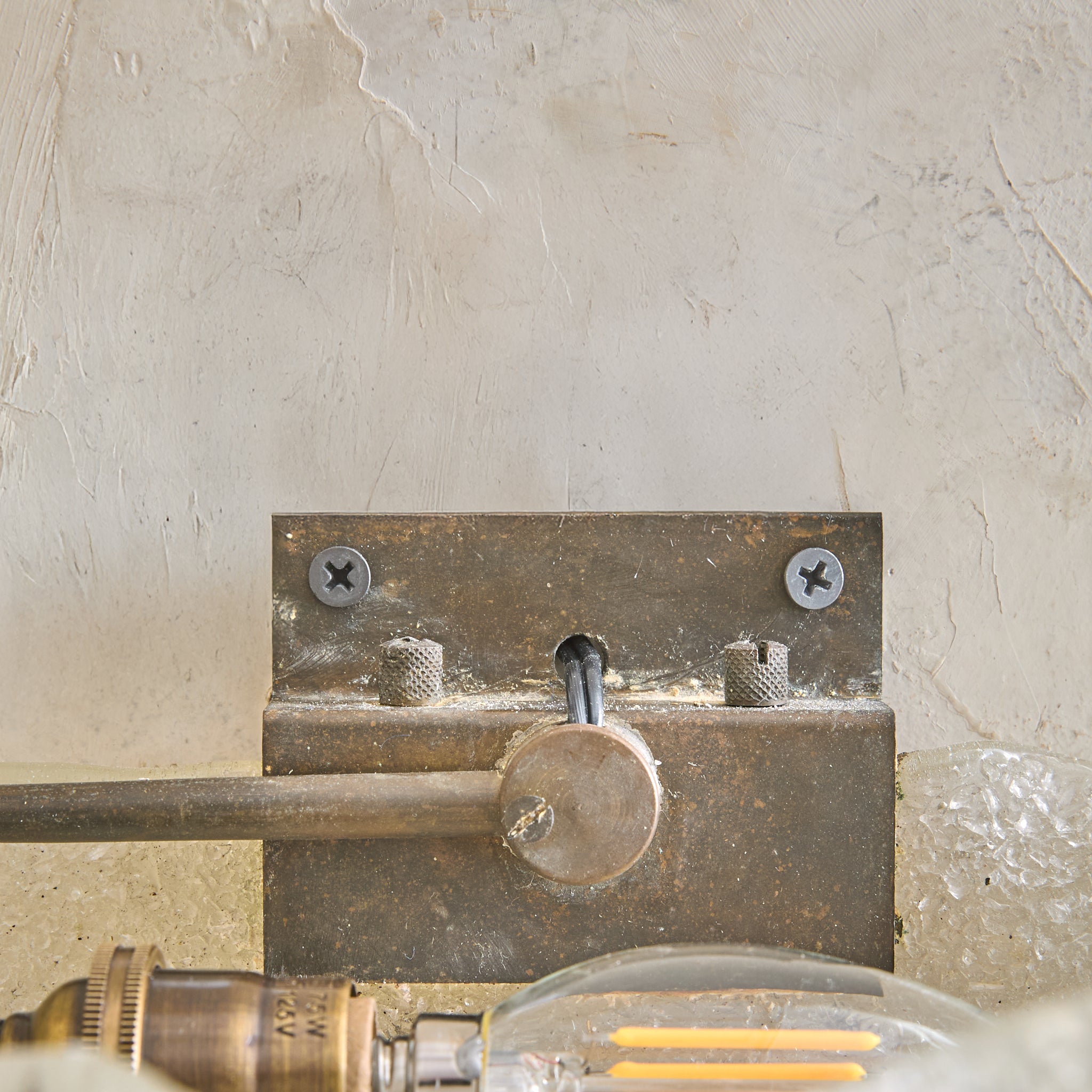 Pair of Italian Pulegoso Murano Glass Shell Sconces, 1970s